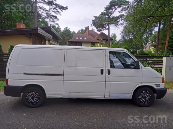 Balts Volkswagen T4 2002 Jūrmala, ar dzinēja tilpumu 2.50 L un nobraukumu 234 tūkst. km par 3250 €, foto 6 vietnē AUTOMOTO.COM.LV