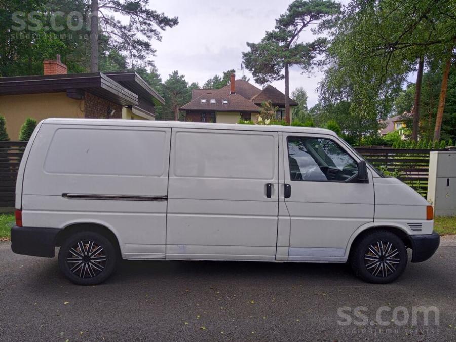 White Volkswagen T4 2002 in Jurmala, with an engine capacity of 2.50 L and mileage of 234 thousand km for 3250 €, photo 7 on AUTOMOTO.COM.LV