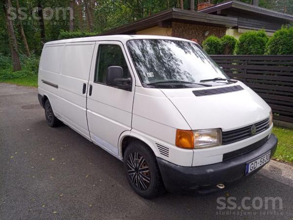 Balts Volkswagen T4 2002 Jūrmala, ar dzinēja tilpumu 2.50 L un nobraukumu 234 tūkst. km par 3250 €, foto 7 vietnē AUTOMOTO.COM.LV