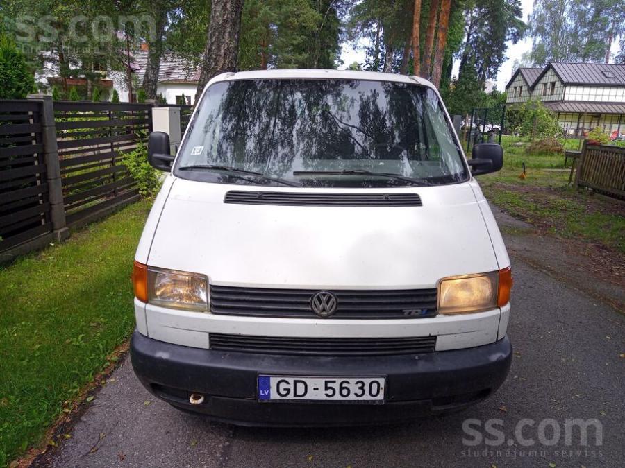 White Volkswagen T4 2002 in Jurmala, with an engine capacity of 2.50 L and mileage of 234 thousand km for 3250 €, photo 9 on AUTOMOTO.COM.LV