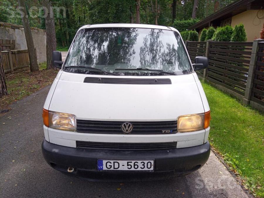White Volkswagen T4 2002 in Jurmala, with an engine capacity of 2.50 L and mileage of 234 thousand km for 3250 €, photo 10 on AUTOMOTO.COM.LV