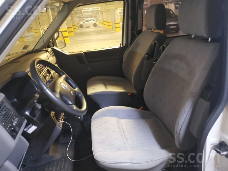 Balts Volkswagen T4 2003 Rīga, ar dzinēja tilpumu 2.50 L un nobraukumu 309 tūkst. km par 9900 €, foto 12 vietnē AUTOMOTO.COM.LV