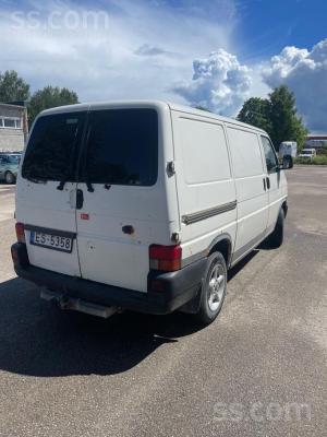 Белый Фольксваген Т4 2003 в Елгава, объемом двигателя 2.50 л и пробегом 494 тыс. км за 2700 €, фото 3 на AUTOMOTO.COM.LV