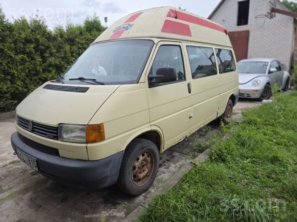 White Volkswagen T4 2003 in Riga, with an engine capacity of 2.50 L and mileage of 303 thousand km for 1990 €, photo 4 on AUTOMOTO.COM.LV