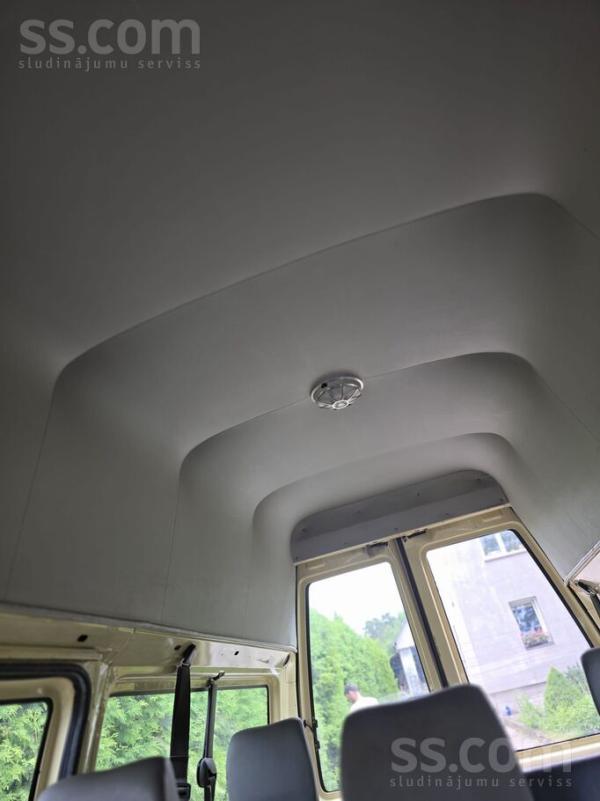 White Volkswagen T4 2003 in Riga, with an engine capacity of 2.50 L and mileage of 303 thousand km for 1990 €, photo 9 on AUTOMOTO.COM.LV