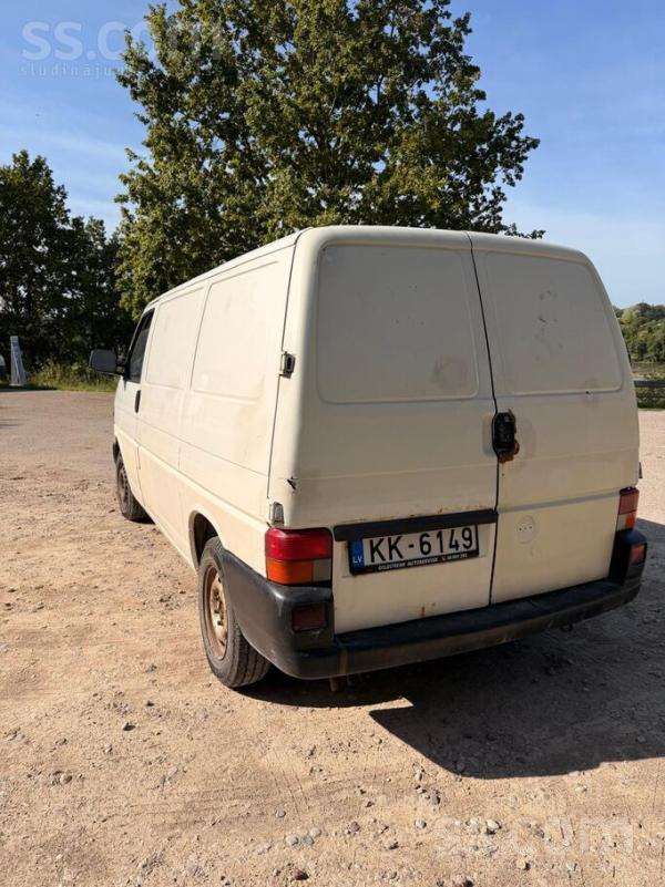 Белый Фольксваген Т4 2003 в Кулдига, объемом двигателя 2.50 л и пробегом 498 тыс. км за 2550 €, фото 3 на AUTOMOTO.COM.LV