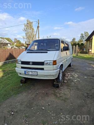 White Volkswagen T4 1996 in Riga, with an engine capacity of 2.40 L and mileage of 386 thousand km for 1150 €, photo  on AUTOMOTO.COM.LV