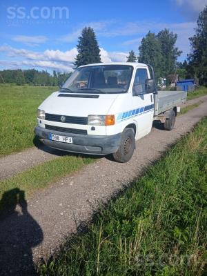 White Volkswagen T4 1998 in Tallinn, with an engine capacity of 2.40 L and mileage of 241 thousand km for 2000 €, photo  on AUTOMOTO.COM.LV