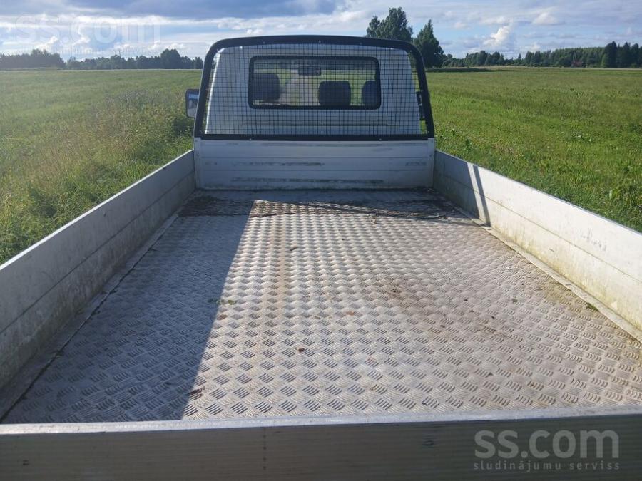 Белый Фольксваген Т4 1998 в Таллин, объемом двигателя 2.40 л и пробегом 241 тыс. км за 2000 €, фото 6 на AUTOMOTO.COM.LV