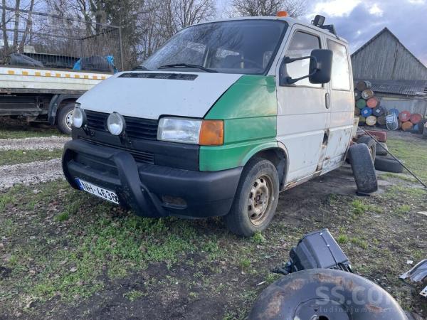 White Volkswagen T4 1994 in Riga, with an engine capacity of 2.50 L and mileage of 221 thousand km for 5000 €, photo 1 on AUTOMOTO.COM.LV
