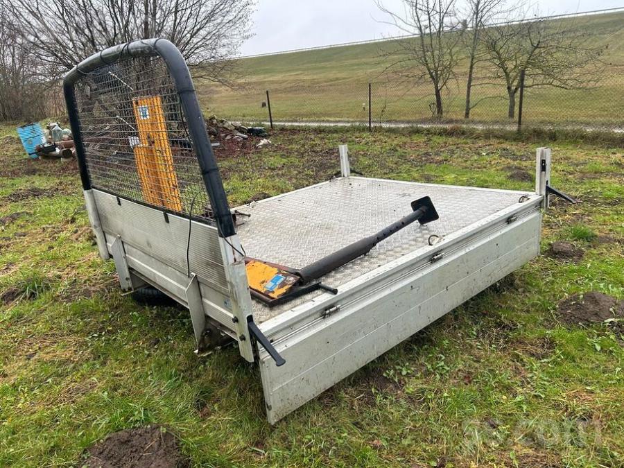 White Volkswagen T4 1994 in Riga, with an engine capacity of 2.50 L and mileage of 221 thousand km for 5000 €, photo 7 on AUTOMOTO.COM.LV