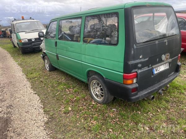 White Volkswagen T4 1994 in Riga, with an engine capacity of 2.50 L and mileage of 221 thousand km for 5000 €, photo 10 on AUTOMOTO.COM.LV