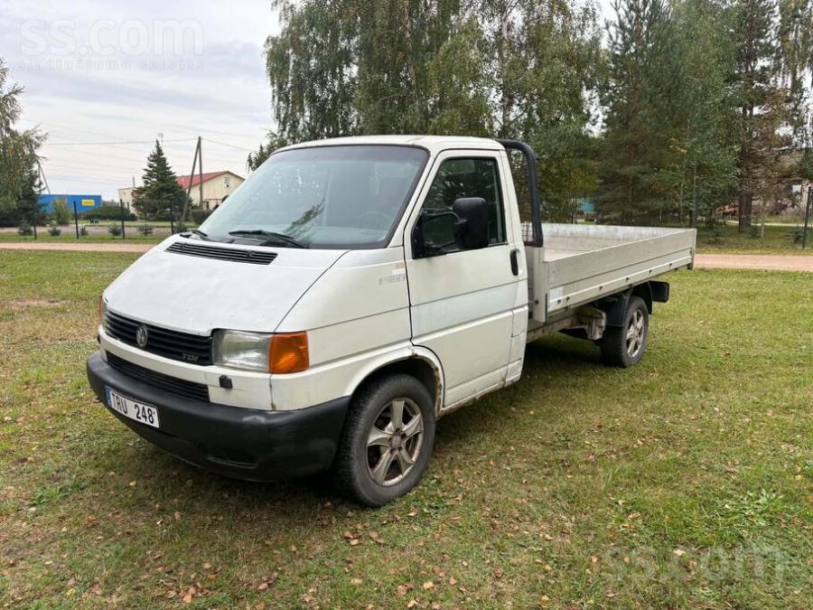 White Volkswagen T4 2003 in Tukums, with an engine capacity of 2.50 L and mileage of 242 thousand km for 2600 €, photo 1 on AUTOMOTO.COM.LV