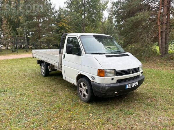White Volkswagen T4 2003 in Tukums, with an engine capacity of 2.50 L and mileage of 242 thousand km for 2600 €, photo 11 on AUTOMOTO.COM.LV