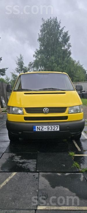 Dzeltens Volkswagen T4 2002 Tukums, ar dzinēja tilpumu 2.50 L un nobraukumu 328 tūkst. km par 4599 €, foto 3 vietnē AUTOMOTO.COM.LV