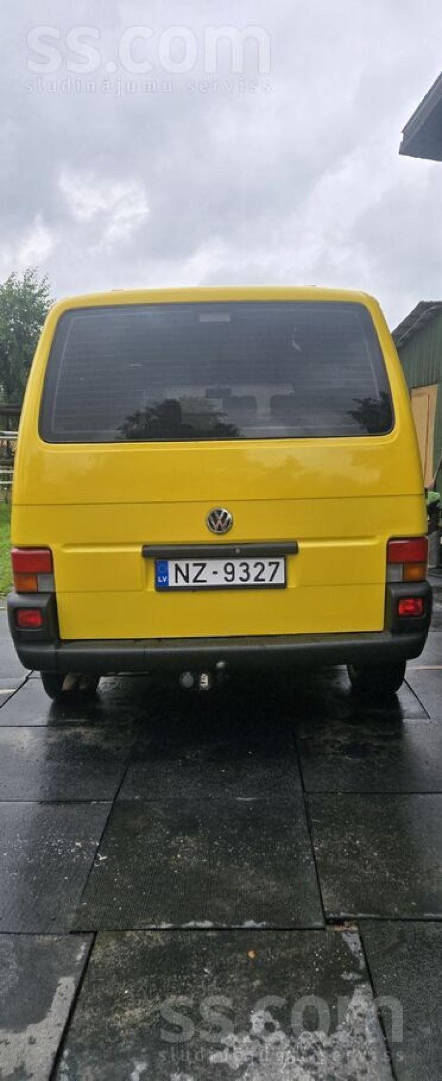 Dzeltens Volkswagen T4 2002 Tukums, ar dzinēja tilpumu 2.50 L un nobraukumu 328 tūkst. km par 4599 €, foto 5 vietnē AUTOMOTO.COM.LV