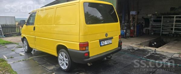 Dzeltens Volkswagen T4 2002 Tukums, ar dzinēja tilpumu 2.50 L un nobraukumu 328 tūkst. km par 4599 €, foto 5 vietnē AUTOMOTO.COM.LV