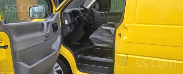 Dzeltens Volkswagen T4 2002 Tukums, ar dzinēja tilpumu 2.50 L un nobraukumu 328 tūkst. km par 4599 €, foto 8 vietnē AUTOMOTO.COM.LV
