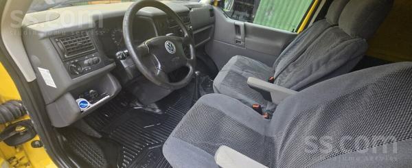 Dzeltens Volkswagen T4 2002 Tukums, ar dzinēja tilpumu 2.50 L un nobraukumu 328 tūkst. km par 4599 €, foto 9 vietnē AUTOMOTO.COM.LV