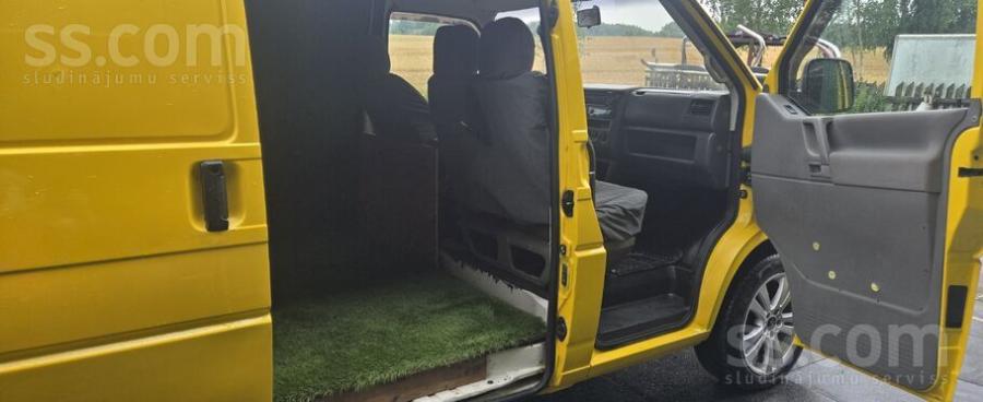 Dzeltens Volkswagen T4 2002 Tukums, ar dzinēja tilpumu 2.50 L un nobraukumu 328 tūkst. km par 4599 €, foto 12 vietnē AUTOMOTO.COM.LV