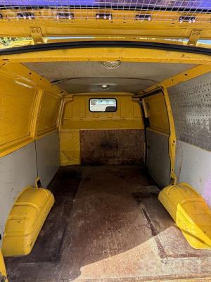 Yellow Volkswagen T4 1998 in Liepaja, with an engine capacity of 1.90 L and mileage of 328 thousand km for 1950 €, photo 6 on AUTOMOTO.COM.LV