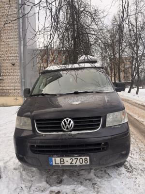Melns Volkswagen T5 2006 Rīga, ar dzinēja tilpumu 1.90 L un nobraukumu 450 tūkst. km par 6500 €, foto 4 vietnē AUTOMOTO.COM.LV