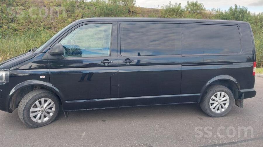 Melns Volkswagen T5 2011 Daugavpils, ar dzinēja tilpumu 2.00 L un nobraukumu 301 tūkst. km par 10600 €, foto 8 vietnē AUTOMOTO.COM.LV