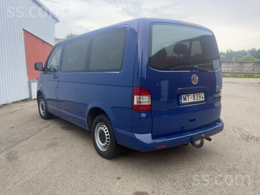 Синий Фольксваген Т5 2004 в Рига, объемом двигателя 1.90 л и пробегом 442 тыс. км за 4950 €, фото 4 на AUTOMOTO.COM.LV