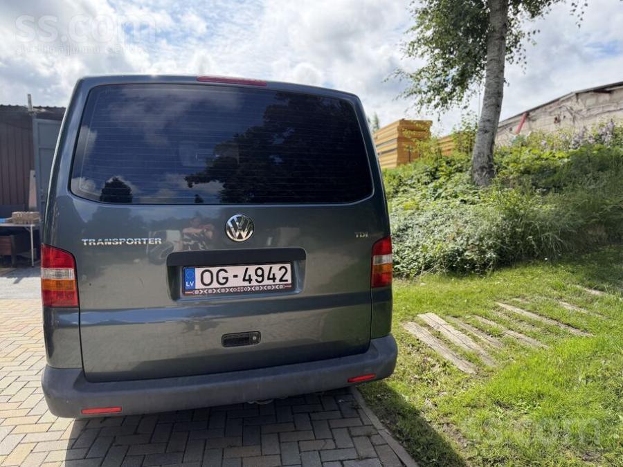 Синий Фольксваген Т5 2004 в Рига, объемом двигателя 1.90 л и пробегом 315 тыс. км за 4480 €, фото 5 на AUTOMOTO.COM.LV