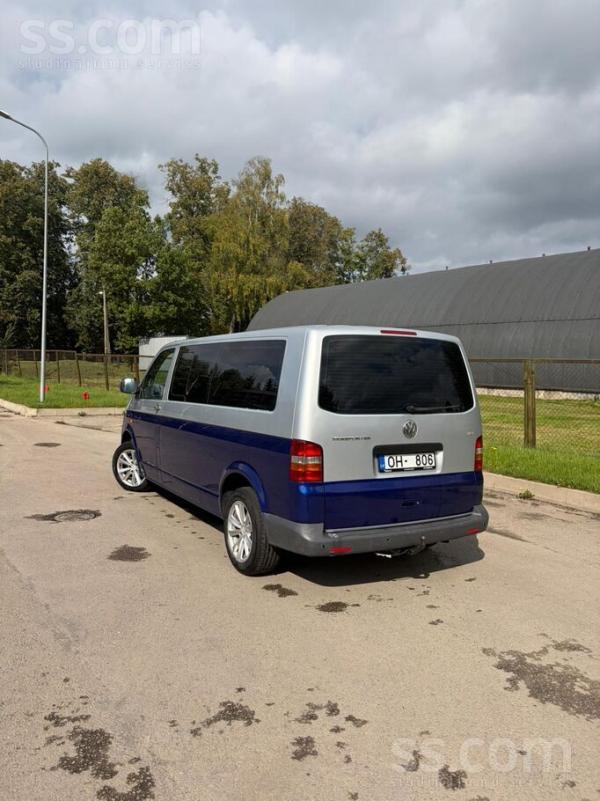 Zils Volkswagen T5 2004 Rīga, ar dzinēja tilpumu 2.50 L un nobraukumu 250 tūkst. km par 5600 €, foto 4 vietnē AUTOMOTO.COM.LV