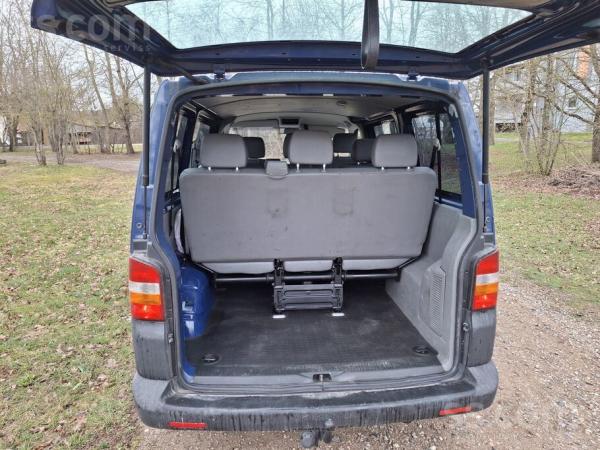 Zils Volkswagen T5 2006 Dobele, ar dzinēja tilpumu 1.90 L un nobraukumu 373 tūkst. km par 5350 €, foto 2 vietnē AUTOMOTO.COM.LV