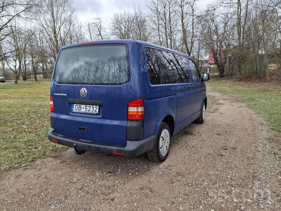 Zils Volkswagen T5 2006 Dobele, ar dzinēja tilpumu 1.90 L un nobraukumu 373 tūkst. km par 5350 €, foto 6 vietnē AUTOMOTO.COM.LV
