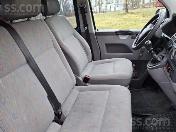 Zils Volkswagen T5 2006 Dobele, ar dzinēja tilpumu 1.90 L un nobraukumu 373 tūkst. km par 5350 €, foto 7 vietnē AUTOMOTO.COM.LV