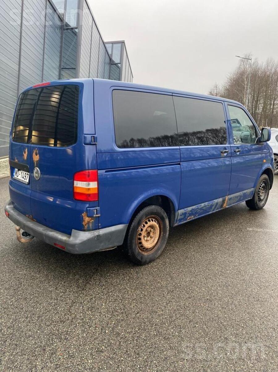 Blue Volkswagen T5 2006 in Liepaja, with an engine capacity of 1.90 L and mileage of 392 thousand km for 3600 €, photo 2 on AUTOMOTO.COM.LV