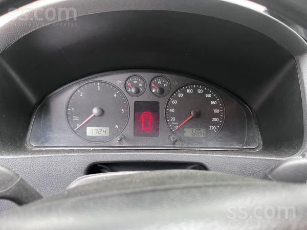 Синий Фольксваген Т5 2006 в Рига, объемом двигателя 2.50 л и пробегом 404 тыс. км за 1936 €, фото 4 на AUTOMOTO.COM.LV