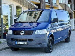 Синий Фольксваген Т5 2006 в Рига, объемом двигателя 2.50 л и пробегом 390 тыс. км за 1950 €, фото  на AUTOMOTO.COM.LV