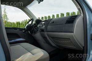 Blue Volkswagen T5 2006 in Jelgava, with an engine capacity of 2.50 L and mileage of 337 thousand km for 3750 €, photo 8 on AUTOMOTO.COM.LV