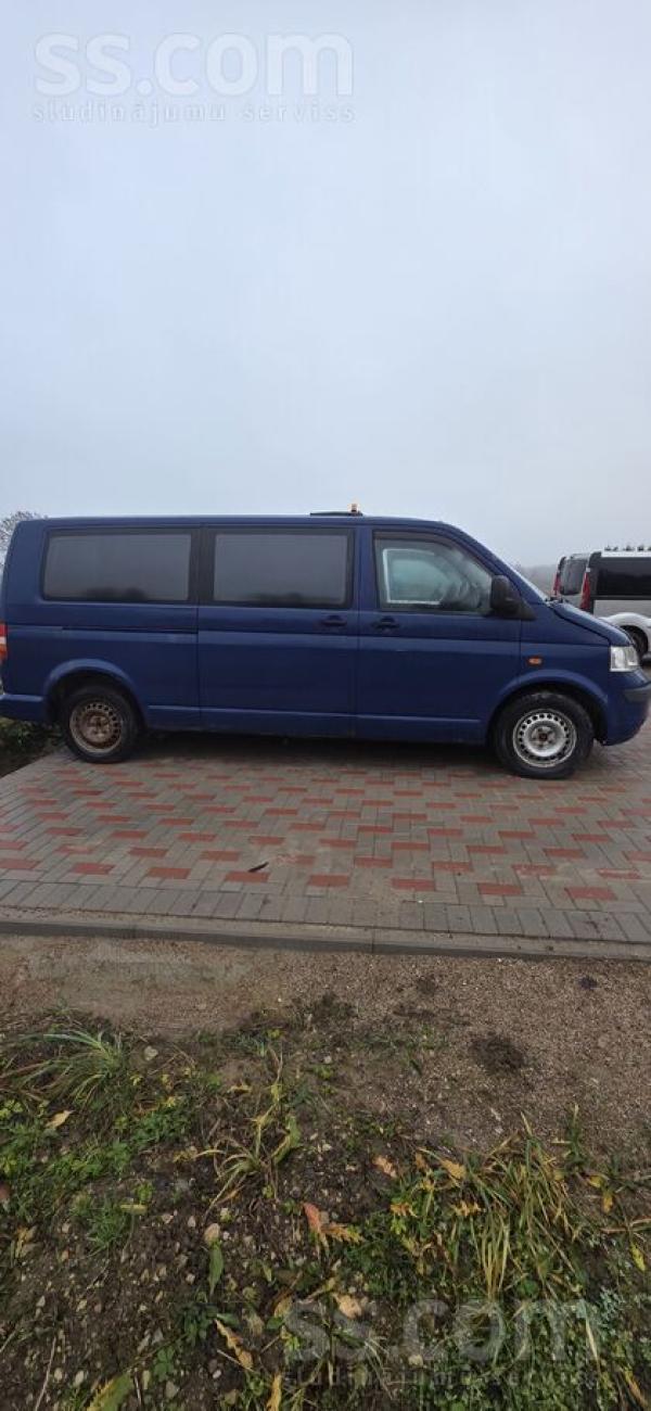 Blue Volkswagen T5 2007 in Saldus, with an engine capacity of 2.50 L and mileage of 410 thousand km for 3500 €, photo 2 on AUTOMOTO.COM.LV