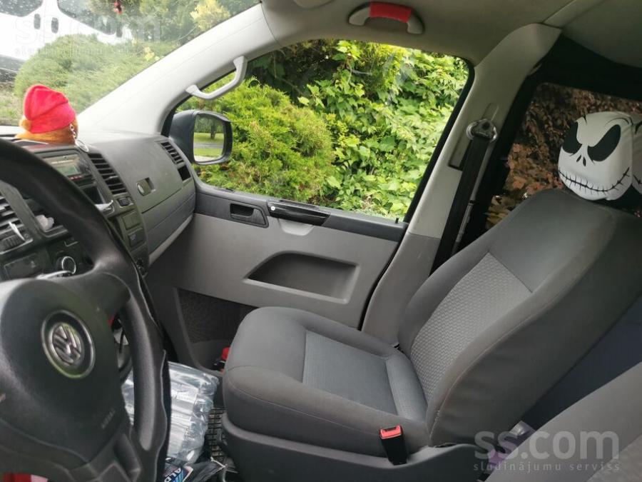 Zils Volkswagen T5 2011 Cēsis, ar dzinēja tilpumu 2.00 L un nobraukumu 350 tūkst. km par 9500 €, foto 11 vietnē AUTOMOTO.COM.LV