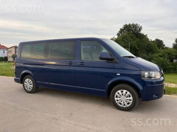 Blue Volkswagen T5 2011 in Riga, with an engine capacity of 2.00 L and mileage of 500 thousand km for 4900 €, photo 3 on AUTOMOTO.COM.LV
