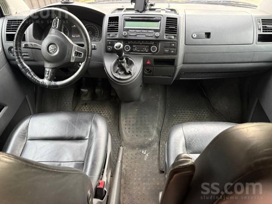 Zils Volkswagen T5 2011 Rīga, ar dzinēja tilpumu 2.00 L un nobraukumu 500 tūkst. km par 4900 €, foto 7 vietnē AUTOMOTO.COM.LV