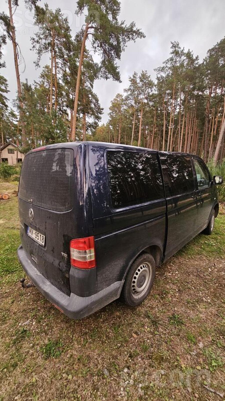 Blue Volkswagen T5 2012 in Kraslava, with an engine capacity of 2.00 L and mileage of 469 thousand km for 3500 €, photo 4 on AUTOMOTO.COM.LV