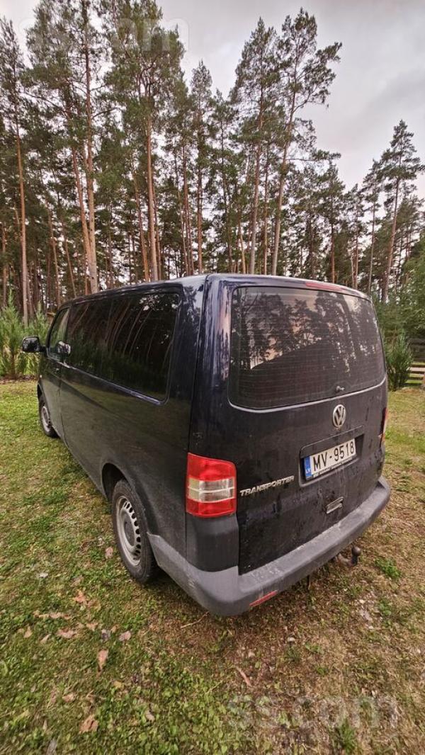 Blue Volkswagen T5 2012 in Kraslava, with an engine capacity of 2.00 L and mileage of 469 thousand km for 3500 €, photo 5 on AUTOMOTO.COM.LV