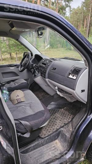 Blue Volkswagen T5 2012 in Kraslava, with an engine capacity of 2.00 L and mileage of 469 thousand km for 3500 €, photo 9 on AUTOMOTO.COM.LV
