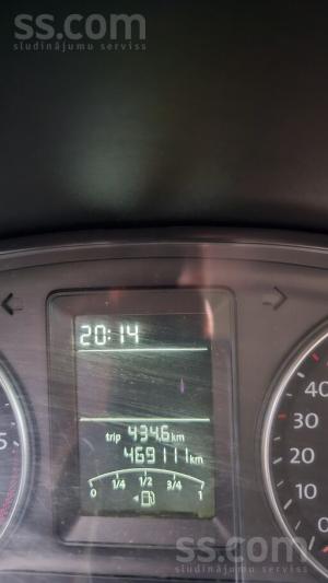 Blue Volkswagen T5 2012 in Kraslava, with an engine capacity of 2.00 L and mileage of 469 thousand km for 3500 €, photo 10 on AUTOMOTO.COM.LV