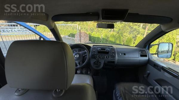 Volkswagen T5 2012 Talsi vietnÄ Zils Volkswagen T5 2012 Talsi, ar dzinÄja tilpumu 2.00 L un nobraukumu 232 tÅ«kst. km par 9275 ā¬, foto 5 vietnÄ AUTOMOTO.COM.LV