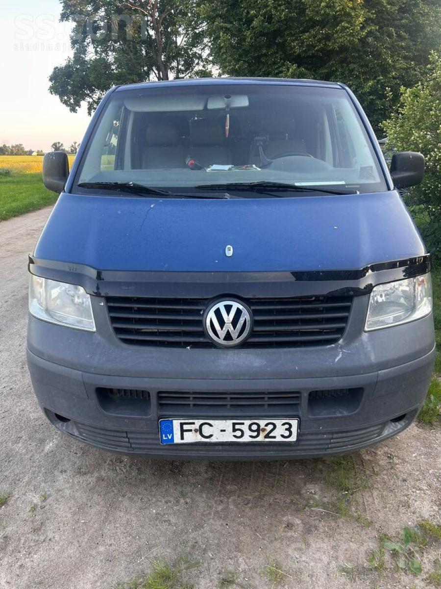 Blue Volkswagen T5 2005 in Dobele, with an engine capacity of 1.90 L and mileage of 640 thousand km for 1850 €, photo 3 on AUTOMOTO.COM.LV