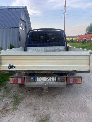 Blue Volkswagen T5 2005 in Dobele, with an engine capacity of 1.90 L and mileage of 640 thousand km for 1850 €, photo 4 on AUTOMOTO.COM.LV