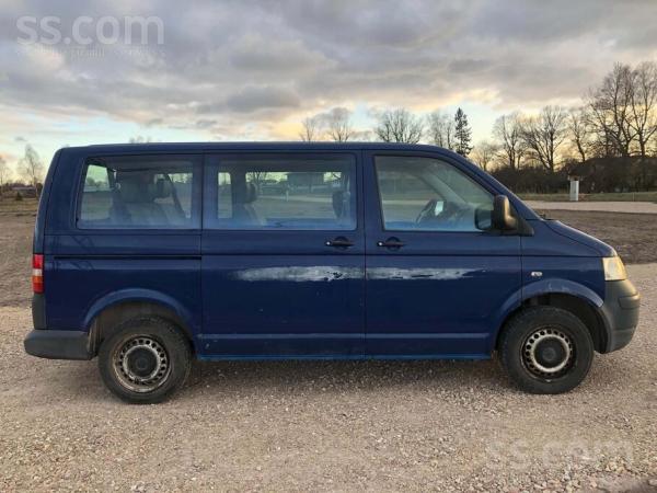 Volkswagen T5 2008 RÄ«ga vietnÄ Zils Volkswagen T5 2008 RÄ«ga, ar dzinÄja tilpumu 2.50 L un nobraukumu 314 tÅ«kst. km par 2500 ā¬, foto 4 vietnÄ AUTOMOTO.COM.LV