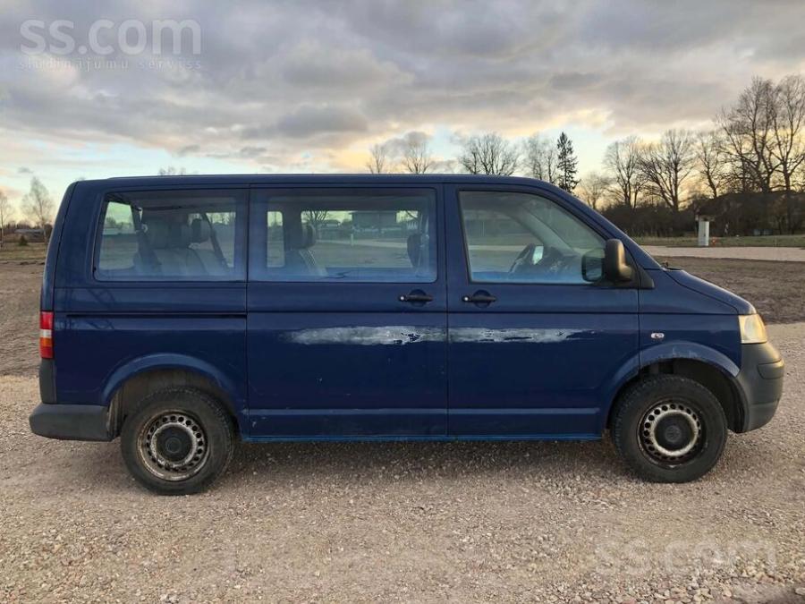 Zils Volkswagen T5 2008 Rīga, ar dzinēja tilpumu 2.50 L un nobraukumu 314 tūkst. km par 2500 €, foto 4 vietnē AUTOMOTO.COM.LV